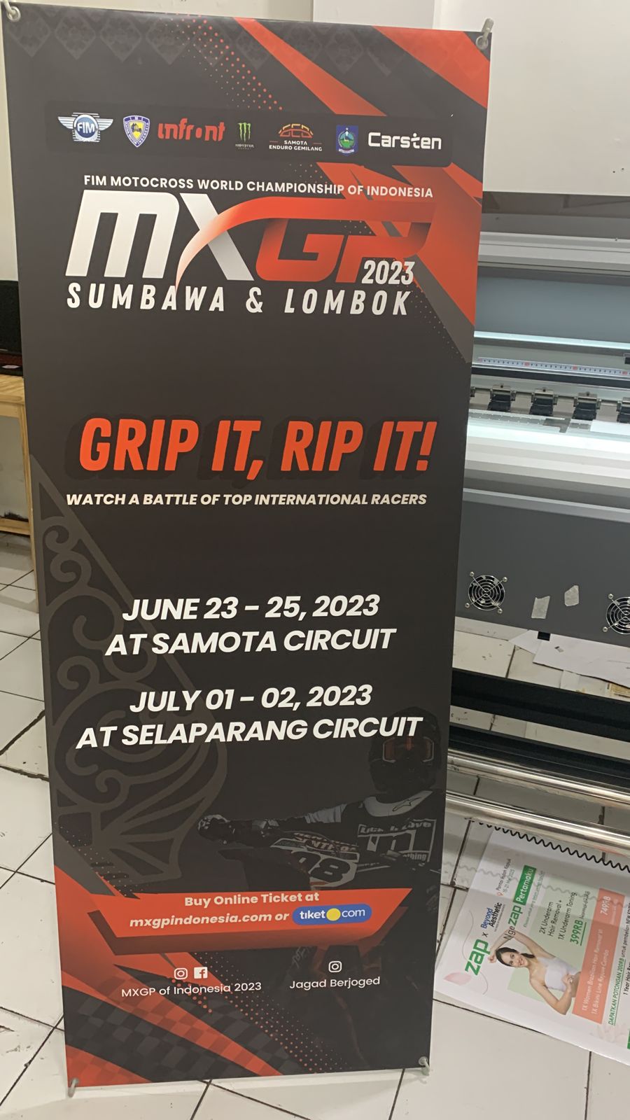 Cetak X Banner Jakarta Murah Buka 24 Jam Sehari - Digital Printing