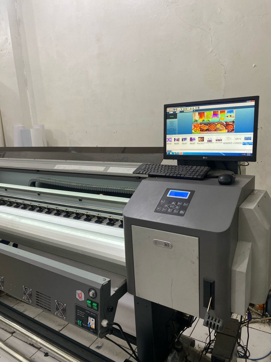 SEJARAH PERCETAKAN : DARI GUA PURBA KE CETAK DIGITAL